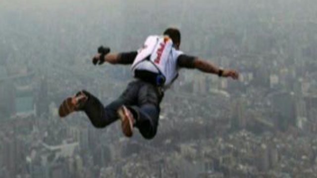 Daredevil to attempt hypersonic jump from space | Fox News Video