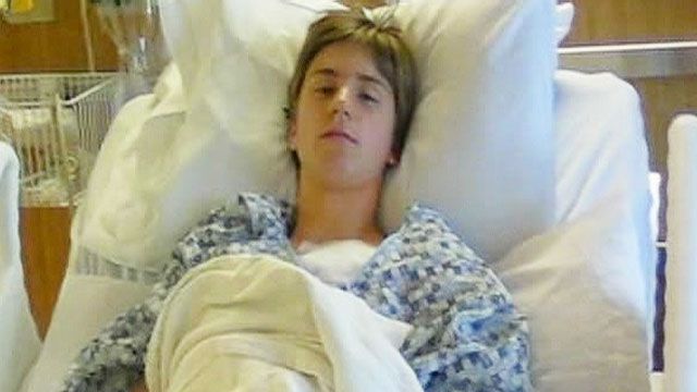 Teen stabbed with pencil, sent back to class | Fox News Video