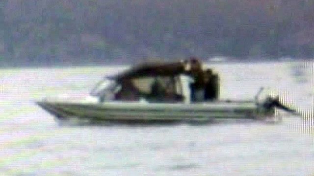 Rouge Wave Capsizes Boat in Washington State | Fox News Video